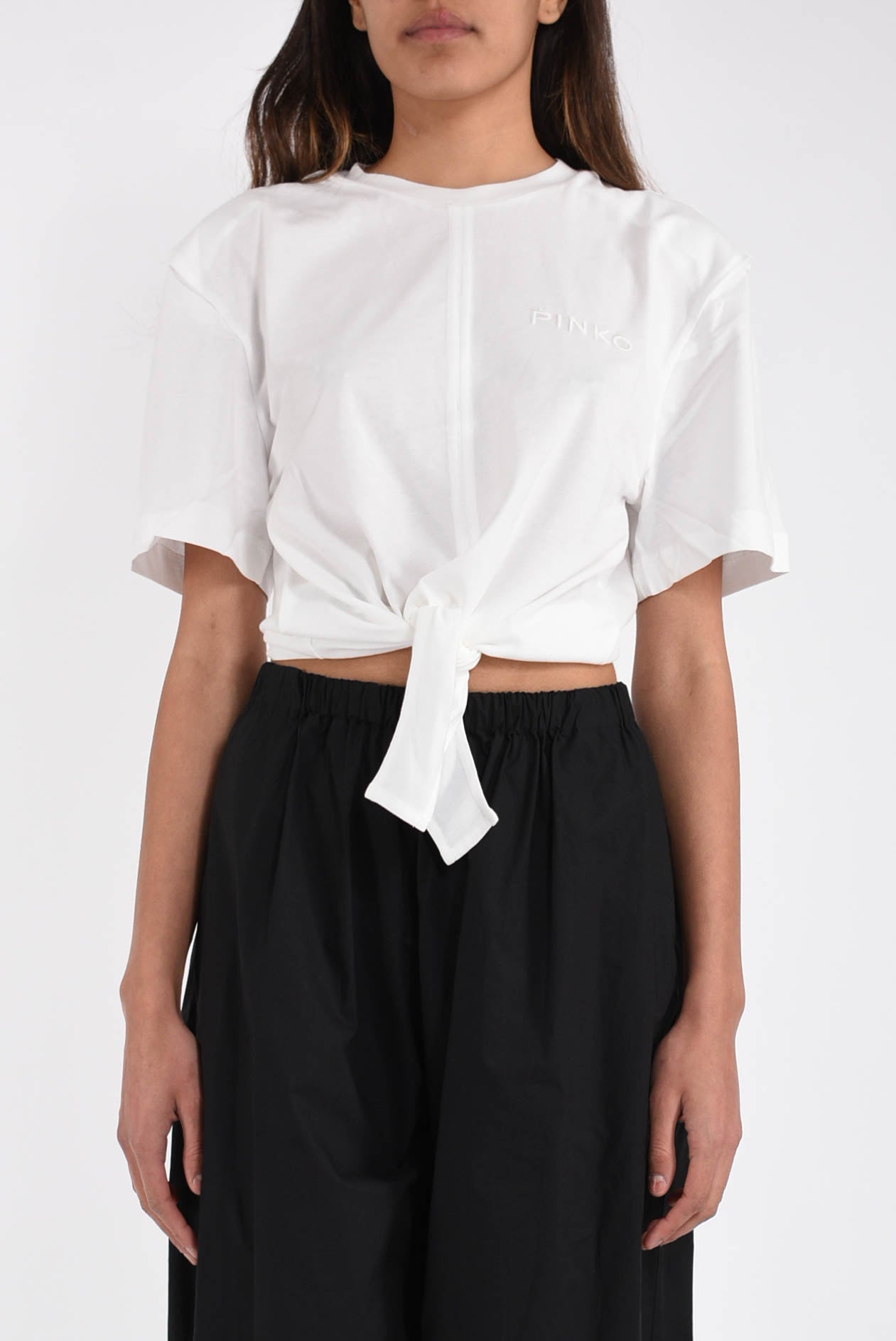 t-shirt con nodo modello tuca